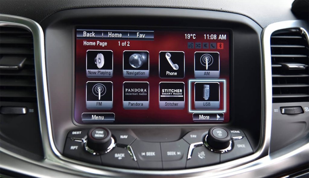 Holden VF Series II Commodore/Chevrolet SS - Apple CarPlay & Android ...